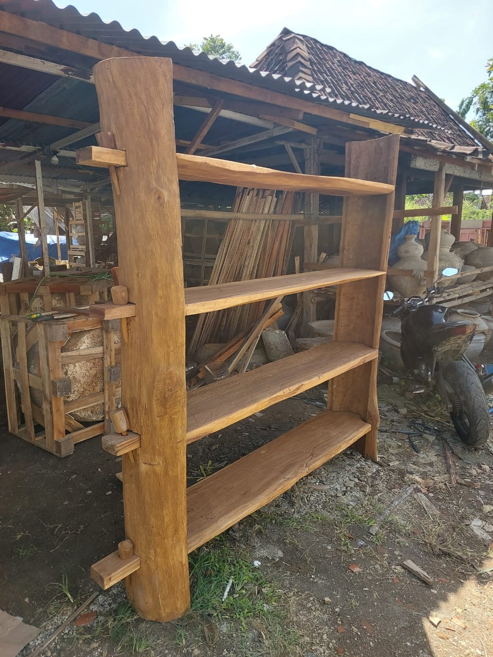 SUAR SHELVING UNIT – Big Daisy